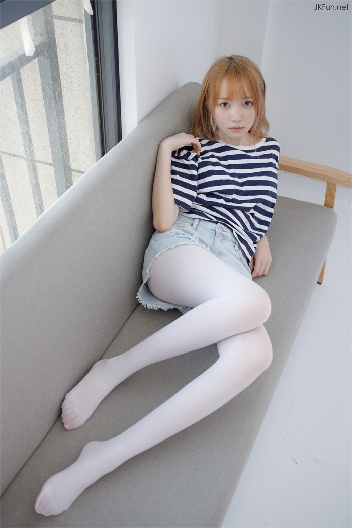 森萝财团精品写真@JKFUN-020 80D白丝 Aika [98P/1V/2.29G] - 图火火