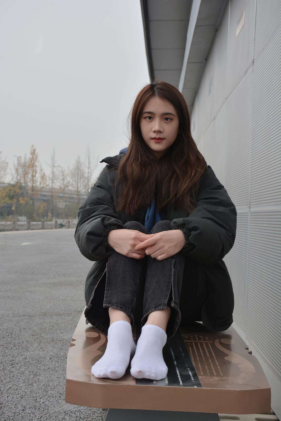 织梦映像 像风如你完整版牛仔裤白棉袜裸足椰子鞋 [150P/1V/5.17G] - 图火火