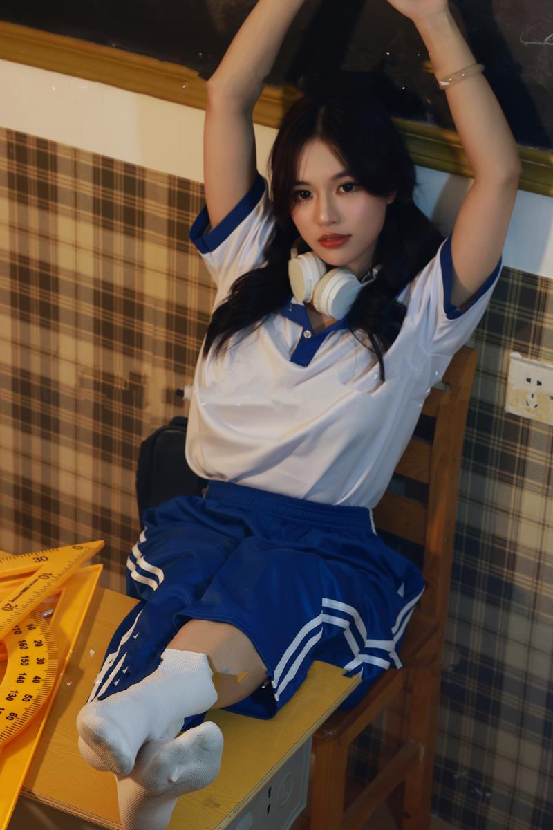 织梦映像 新品学生时代完整版 学生服白棉袜脏脚底[335P/1V/4.58GB] - 图火火