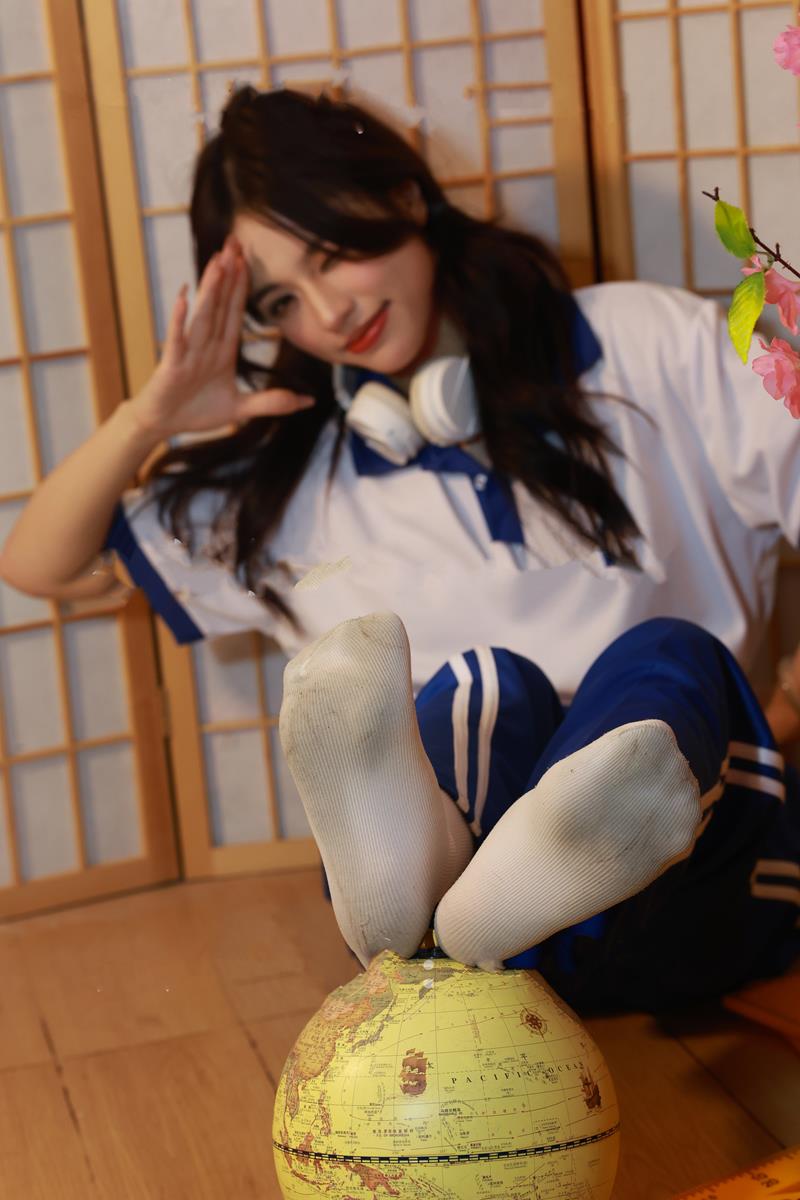 织梦映像 新品学生时代完整版 学生服白棉袜脏脚底[335P/1V/4.58GB] - 图火火