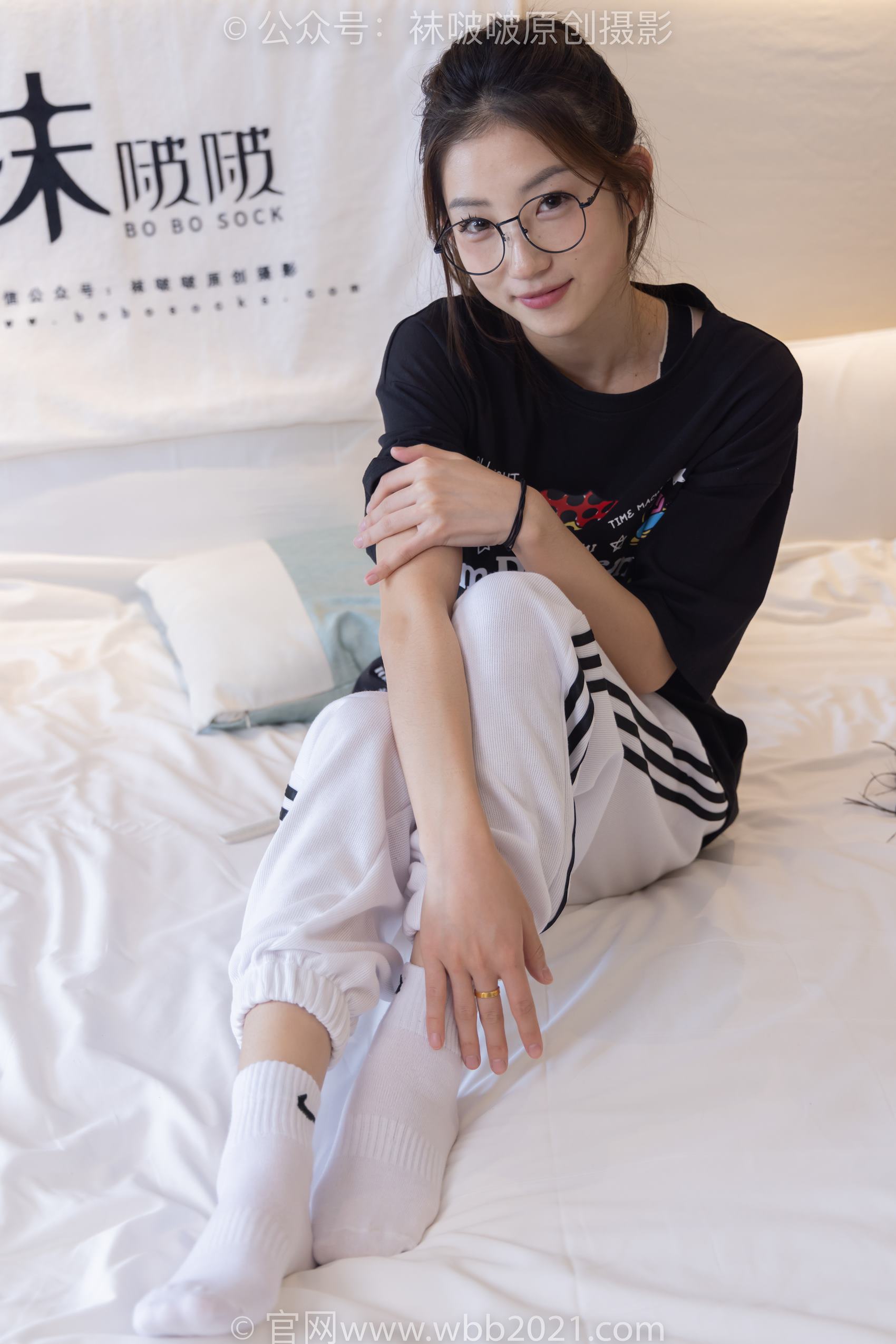 [BoBoSocks袜啵啵]NO.382 小沫-板鞋、白棉袜[143P/1V/5.58GB] - 图火火