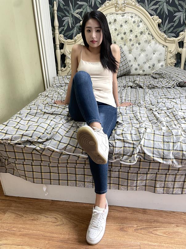 小麦学姐tk，一如既往的怕痒，痒到爆粗[34P/1V/1.89G] - 图火火