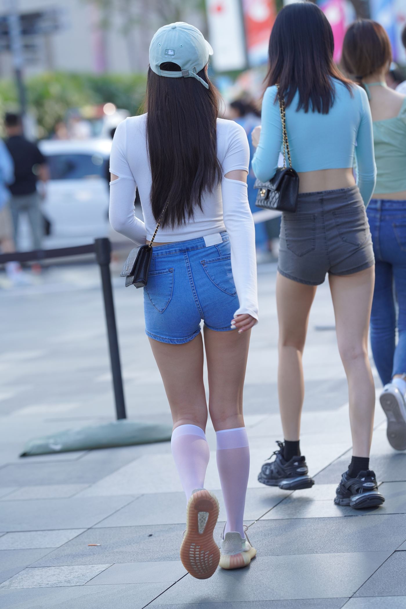 精选街拍作品 NO.4810 青春靓丽短裤搭配[140P/324MB] - 图火火