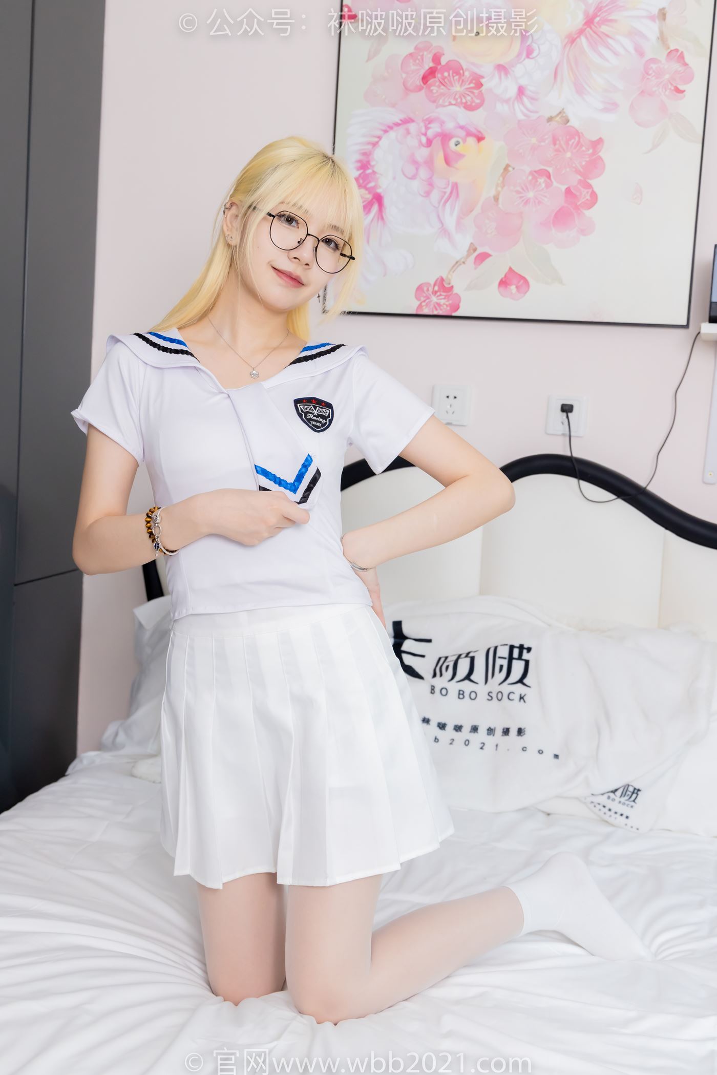 [BoBoSocks袜啵啵]NO.495 小甜豆 高跟长靴、白棉袜、薄白丝[150P/1V/5.92GB] - 图火火