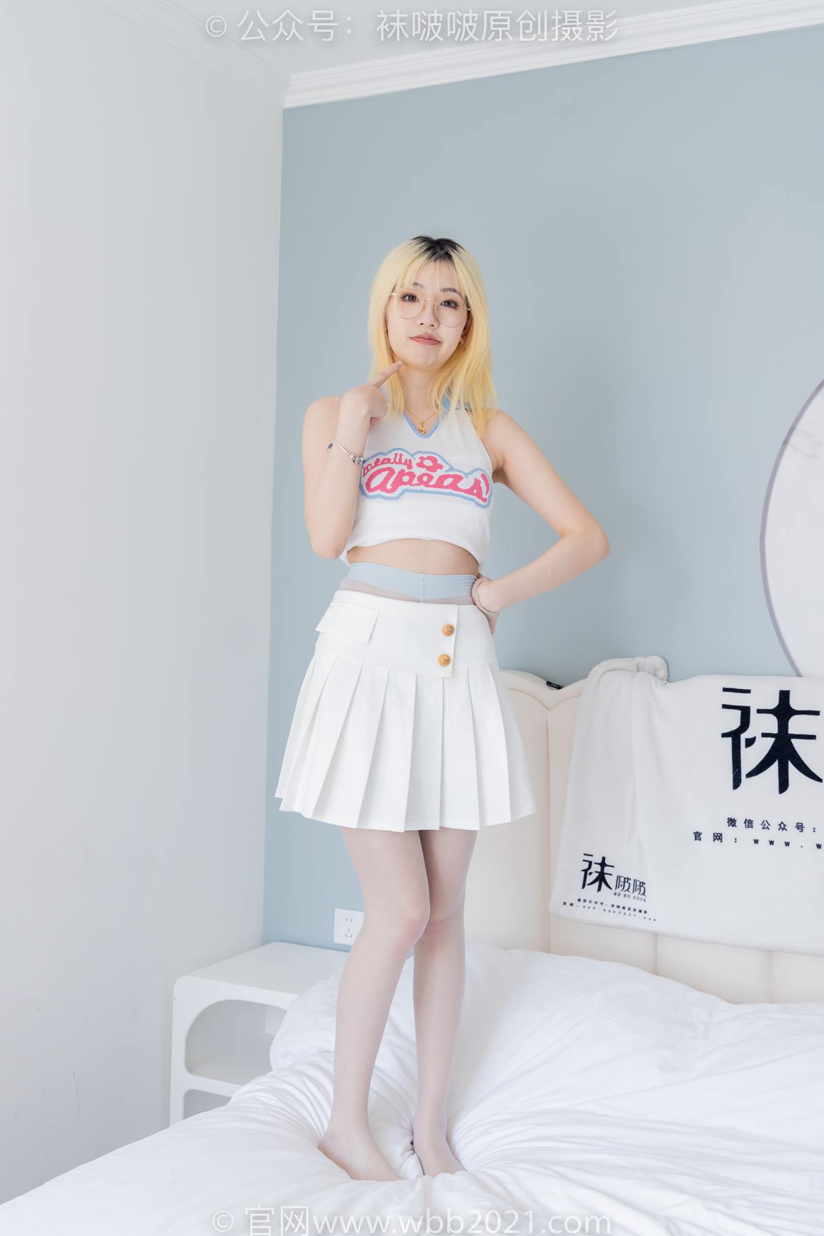 [BoBoSocks袜啵啵]NO.543 小甜豆 高跟鞋、油亮淡蓝丝、腰丝[150P/1V/5.99GB] - 图火火