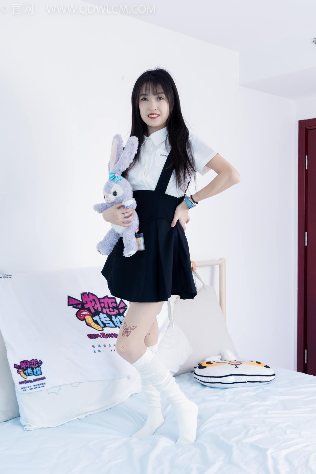 物恋传媒 NO.2369 嘉木-长靴、长筒小腿白棉袜、蝴蝶薄肉丝[200P/1V/3.91GB] - 图火火