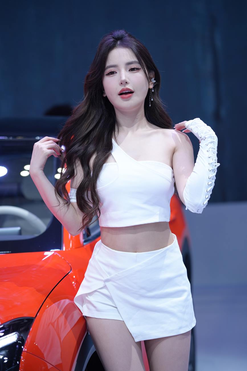 精选街拍作品 NO.5796 2025年上海车展视图合集04[260P/375MB] - 图火火