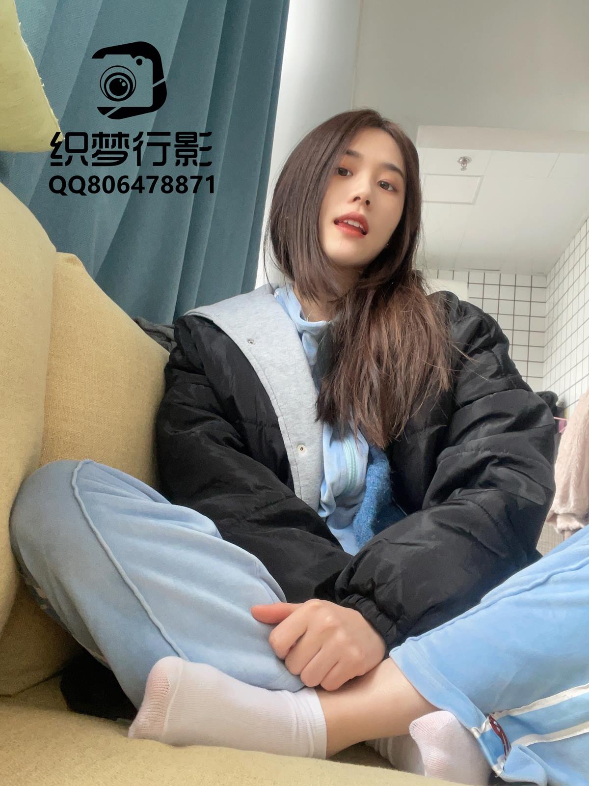 [织梦映像]NO.074 自拍白袜脚稀有物 [72P/1V/1.49G] - 图火火