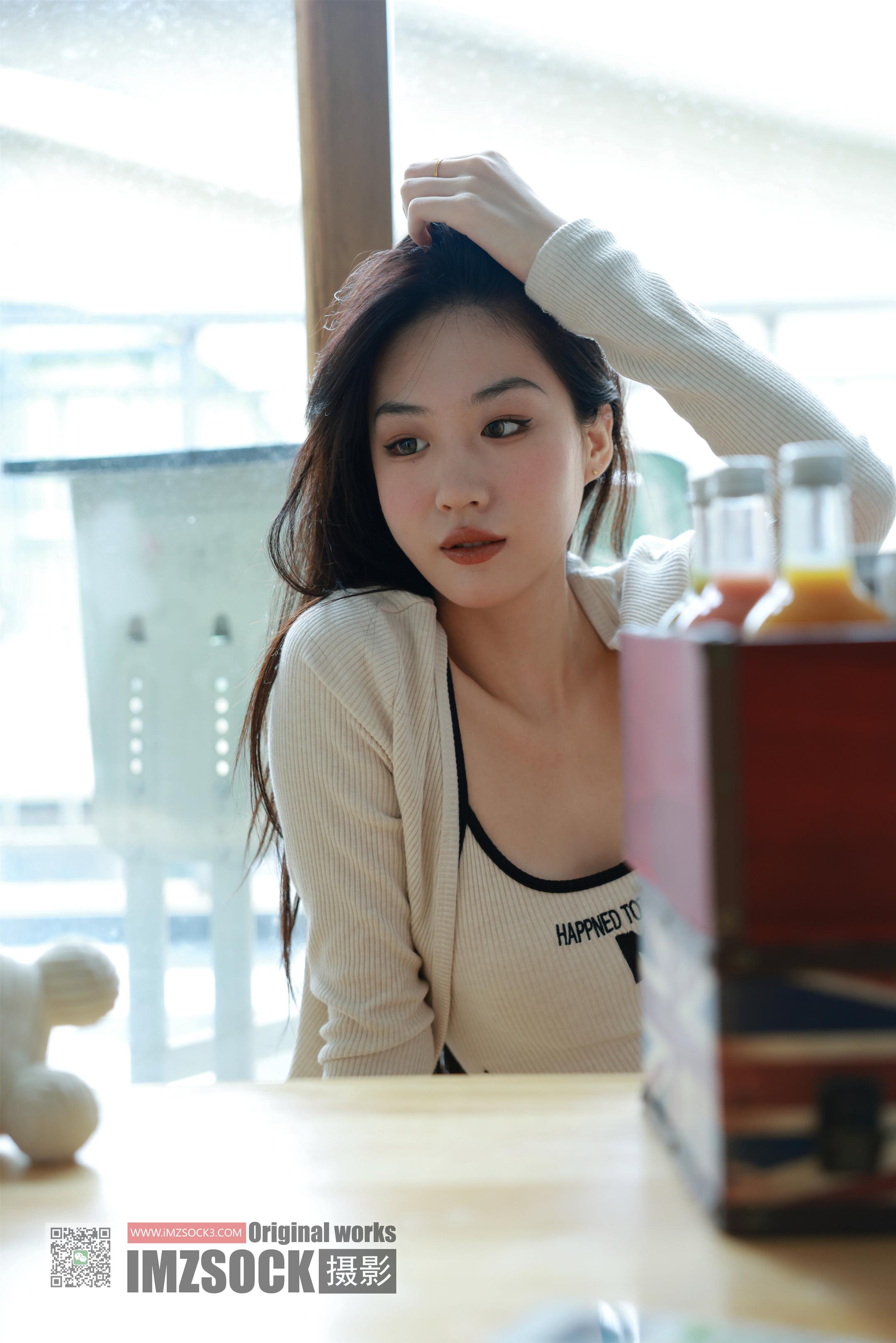 Imzsock 2025-45期 妍希 气味微酸 上下两套[111P/1V/3.3G] - 图火火